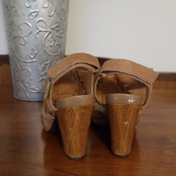 Clarks Indigo | Shoes | Clarks Indigo Sandals | Poshmark